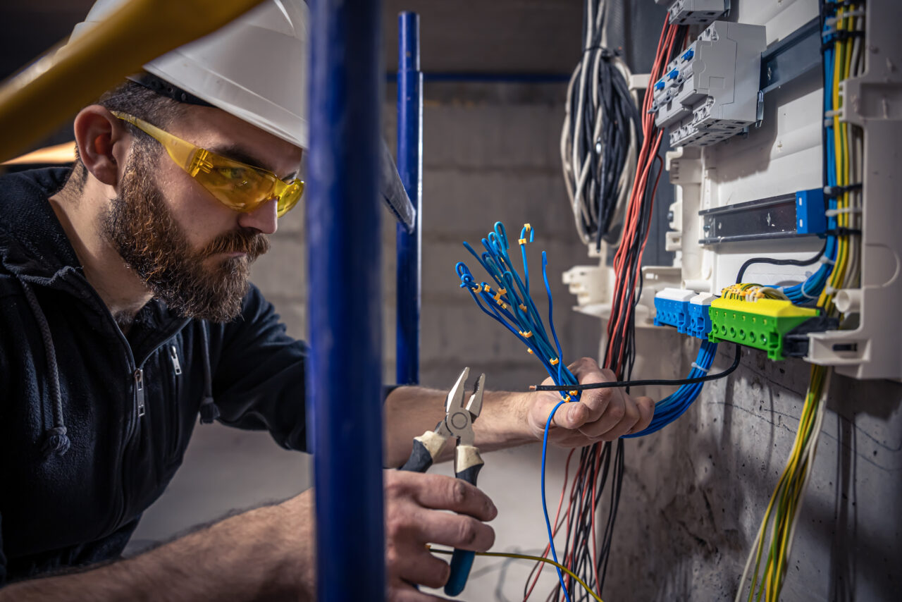 Courses - Kent College Electrical